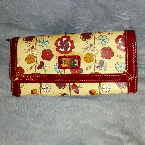 Fossil | Bags | Fossil Wallet | Poshmark
